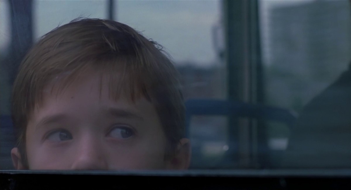 The Sixth Sense – [FILMGRAB]