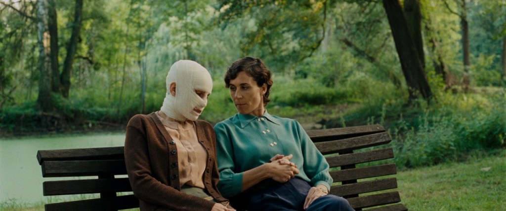 Phoenix – [FILMGRAB]