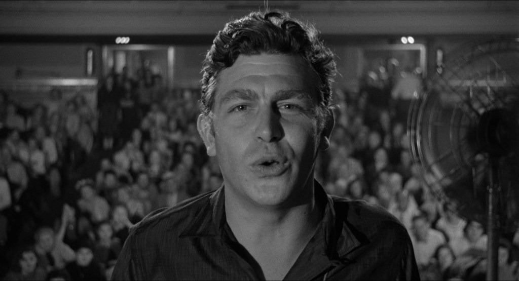 A Face In The Crowd – [FILMGRAB]