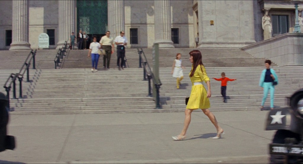 Medium Cool – [FILMGRAB]
