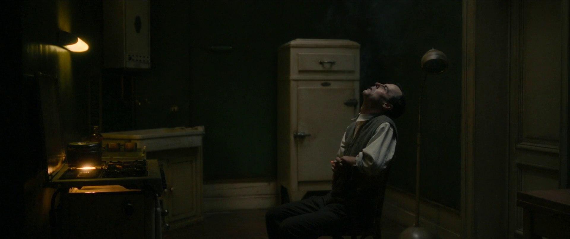 Earwig – [FILMGRAB]