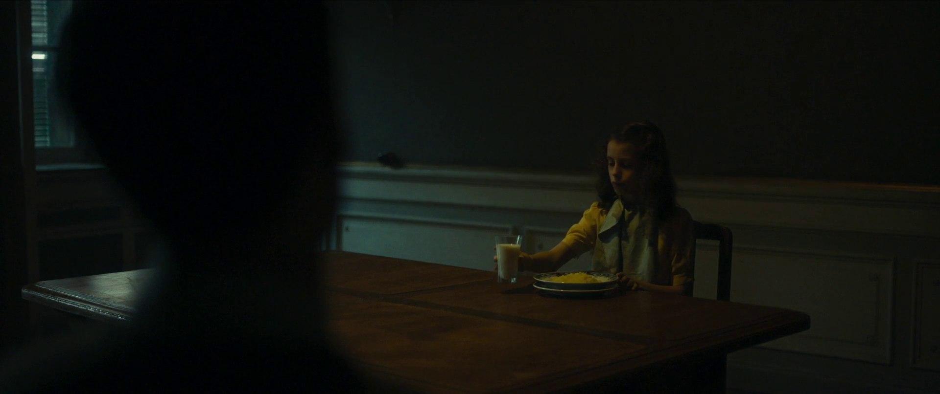 Earwig – [FILMGRAB]