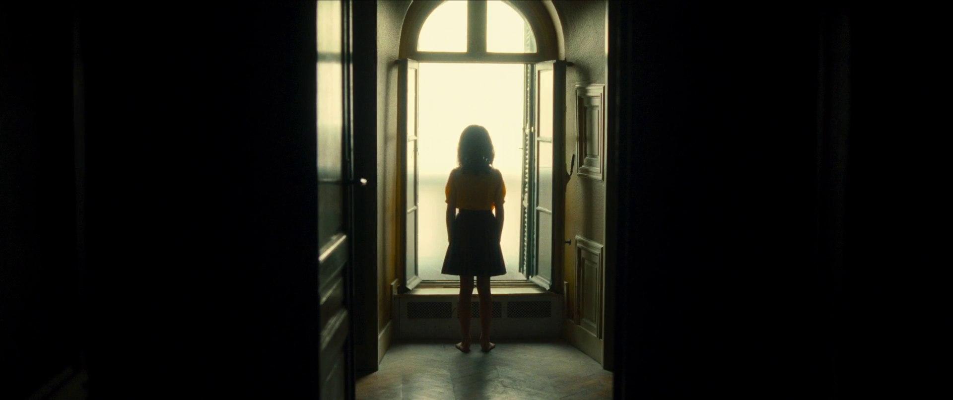 Earwig – [FILMGRAB]