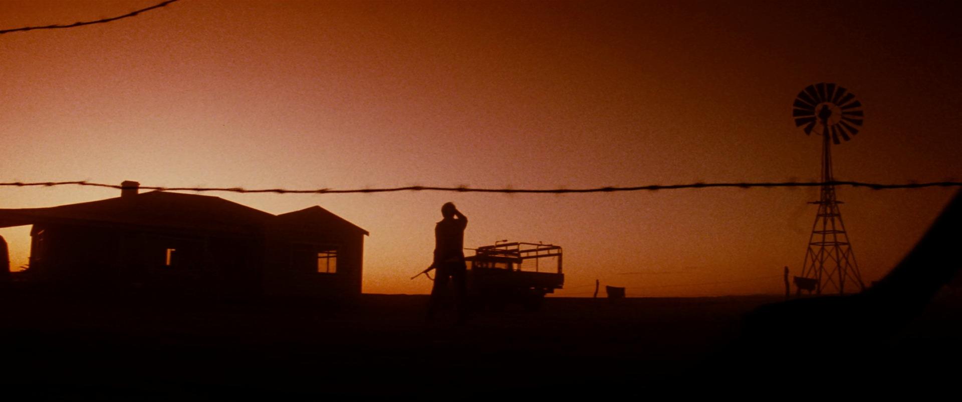 Razorback – [FILMGRAB]