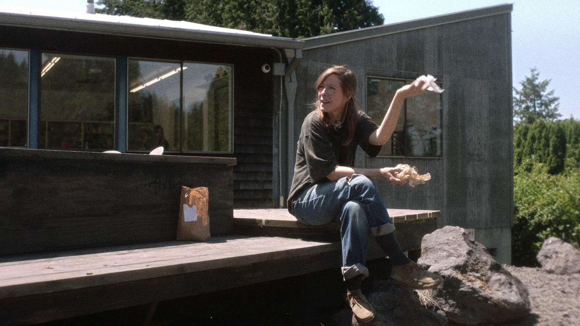 Showing Up – [FILMGRAB]