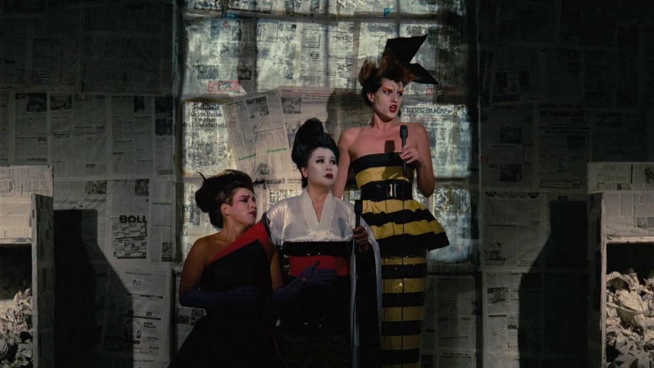 Dorian Gray in the Mirror of the Yellow Press – [FILMGRAB]